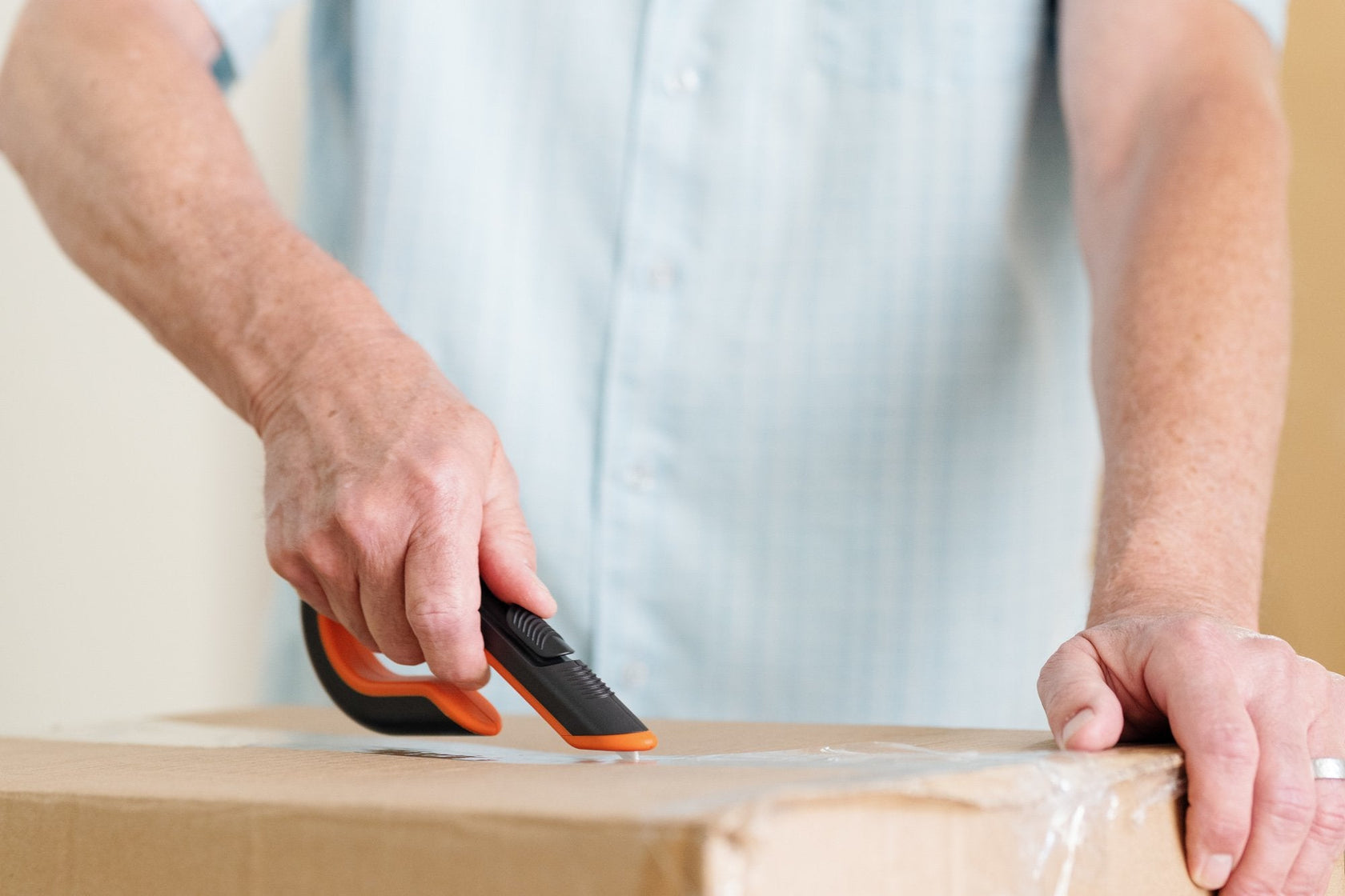 Cutter manual para cajas de cartón | Slice – Slice Mexico